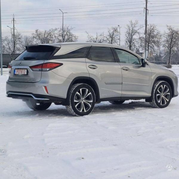 Yellow Lexus RX 450h 2021 in Siauliai, with an engine capacity of 3.50 L and mileage of 39 thousand km for 39900 €, photo 3 on AUTOMOTO.COM.LV