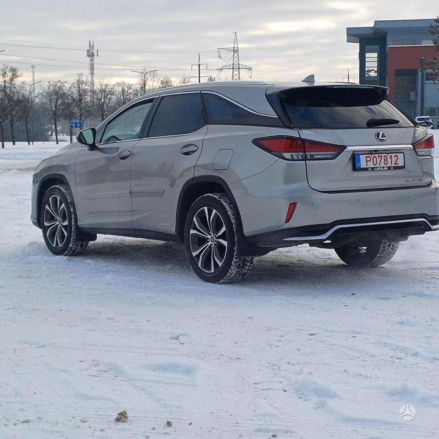 Yellow Lexus RX 450h 2021 in Siauliai, with an engine capacity of 3.50 L and mileage of 39 thousand km for 39900 €, photo 5 on AUTOMOTO.COM.LV