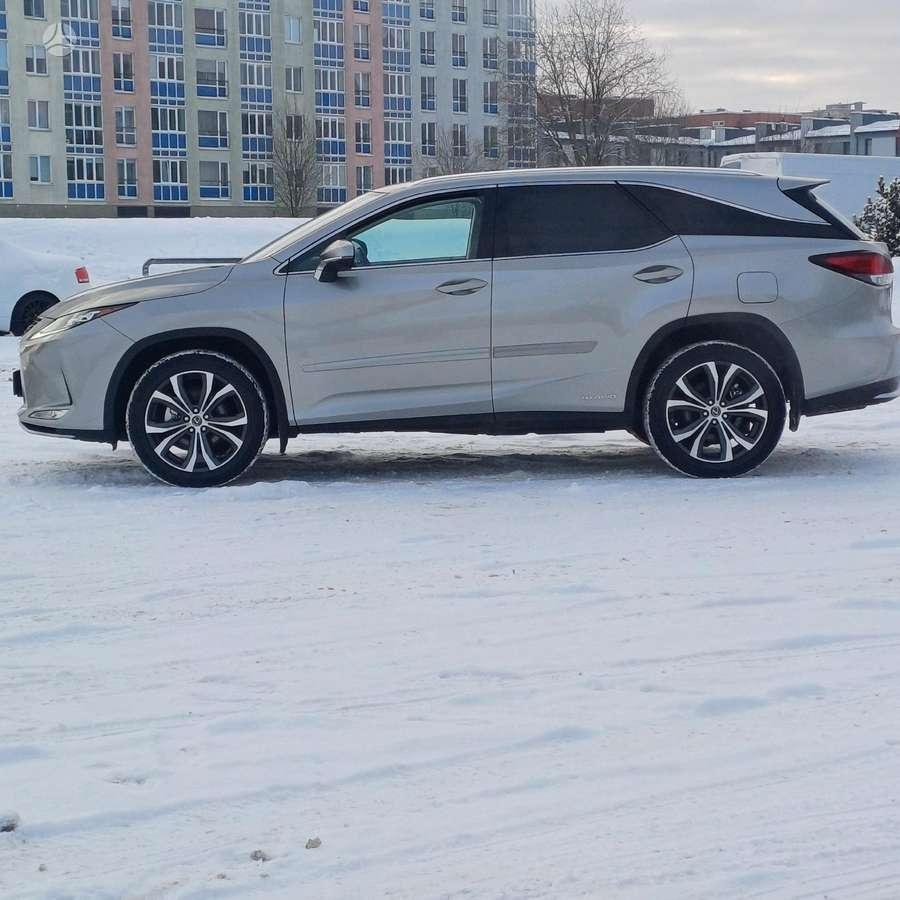 Yellow Lexus RX 450h 2021 in Siauliai, with an engine capacity of 3.50 L and mileage of 39 thousand km for 39900 €, photo 9 on AUTOMOTO.COM.LV