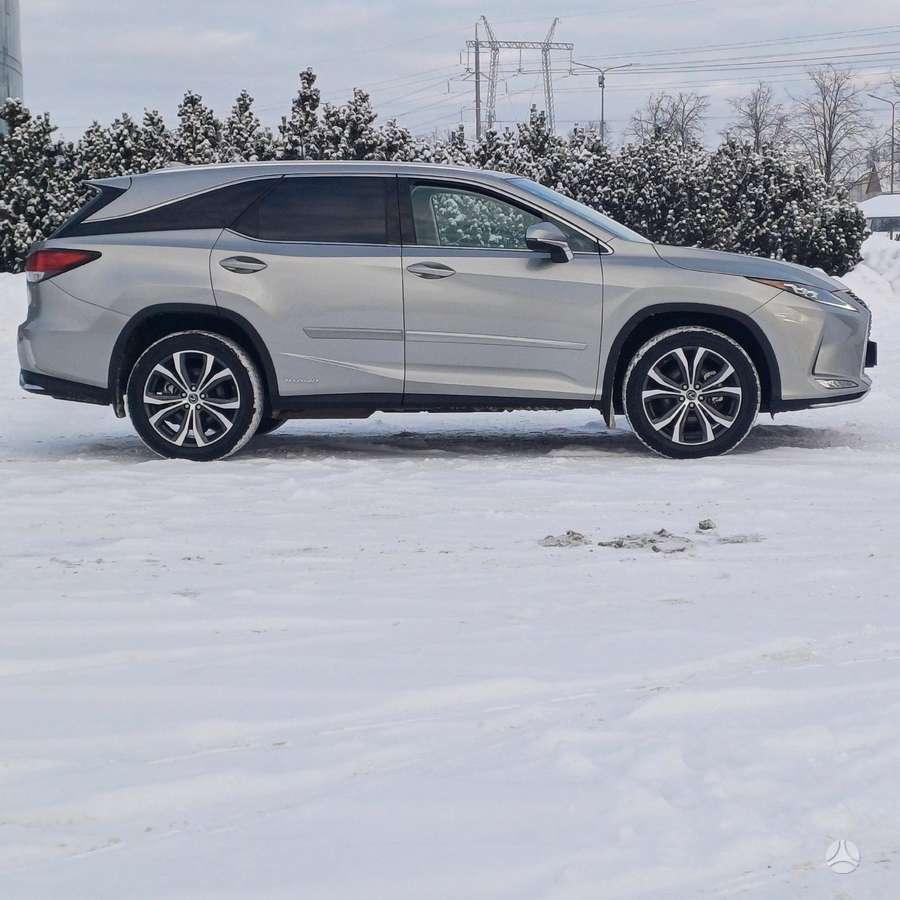 Yellow Lexus RX 450h 2021 in Siauliai, with an engine capacity of 3.50 L and mileage of 39 thousand km for 39900 €, photo 10 on AUTOMOTO.COM.LV