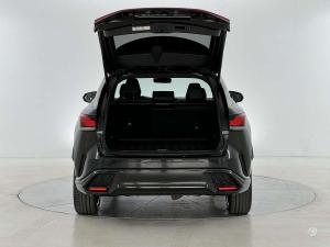 Black Lexus RX 500h 2023 in Vilnius, with an engine capacity of 2.39 L and mileage of 94 thousand km for 66900 €, photo 11 on AUTOMOTO.COM.LV