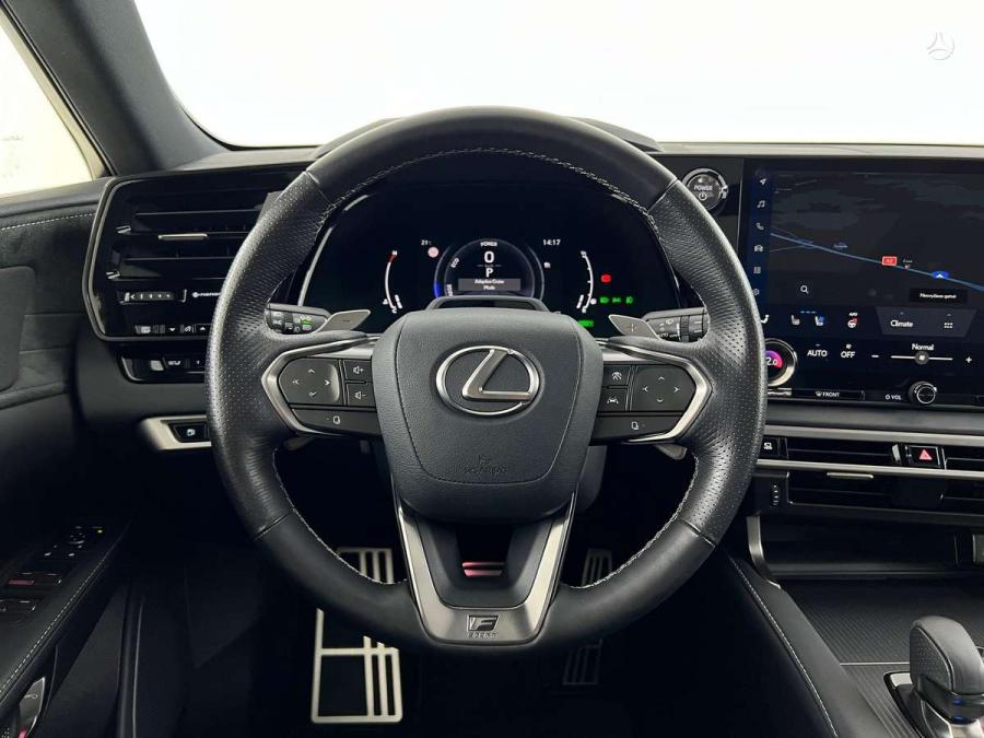 Black Lexus RX 500h 2023 in Vilnius, with an engine capacity of 2.39 L and mileage of 94 thousand km for 66900 €, photo 13 on AUTOMOTO.COM.LV