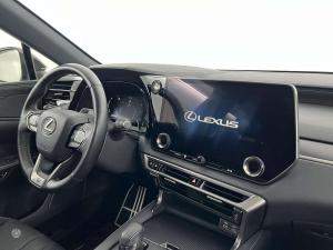 Black Lexus RX 500h 2023 in Vilnius, with an engine capacity of 2.39 L and mileage of 94 thousand km for 66900 €, photo 15 on AUTOMOTO.COM.LV