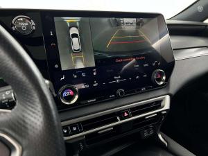 Black Lexus RX 500h 2023 in Vilnius, with an engine capacity of 2.39 L and mileage of 94 thousand km for 66900 €, photo 24 on AUTOMOTO.COM.LV