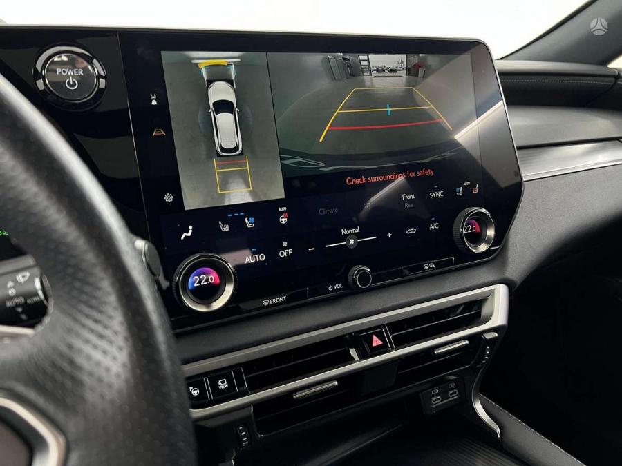 Black Lexus RX 500h 2023 in Vilnius, with an engine capacity of 2.39 L and mileage of 94 thousand km for 66900 €, photo 24 on AUTOMOTO.COM.LV