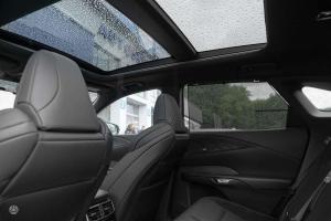 Melns Lexus RX 500h 2025 Viļņa, ar dzinēja tilpumu 2.39 L un nobraukumu 15 tūkst. km par 84900 €, foto 5 vietnē AUTOMOTO.COM.LV