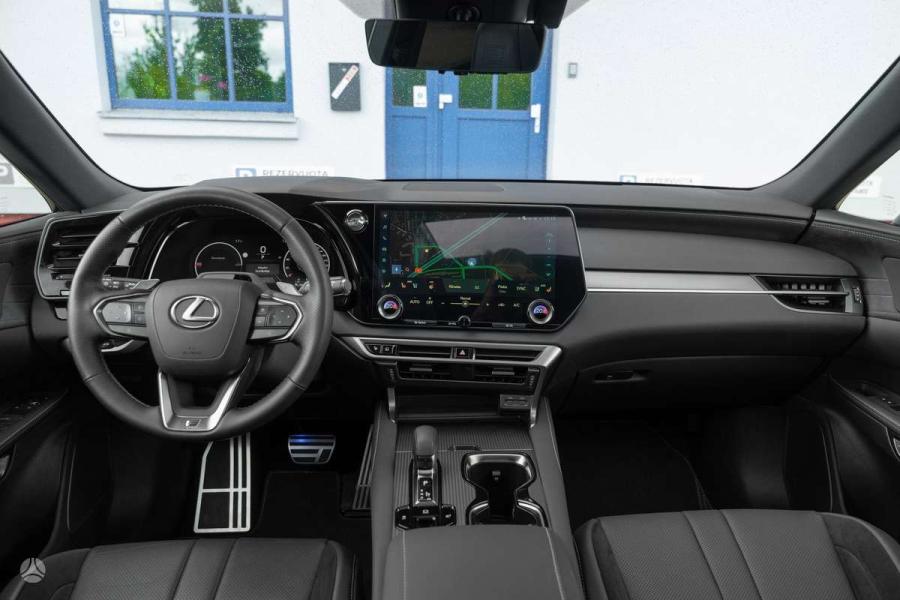 Melns Lexus RX 500h 2025 Viļņa, ar dzinēja tilpumu 2.39 L un nobraukumu 15 tūkst. km par 84900 €, foto 16 vietnē AUTOMOTO.COM.LV