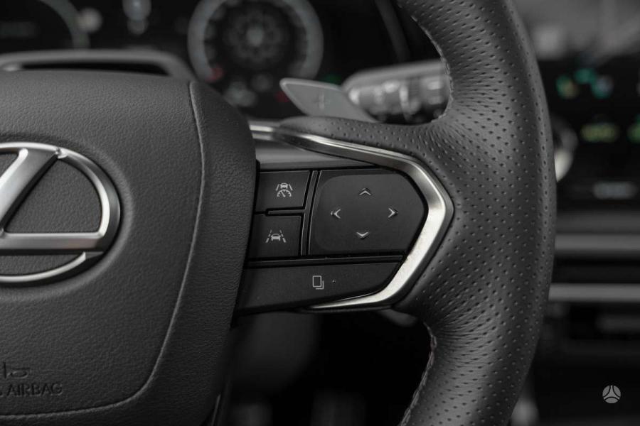 Melns Lexus RX 500h 2025 Viļņa, ar dzinēja tilpumu 2.39 L un nobraukumu 15 tūkst. km par 84900 €, foto 20 vietnē AUTOMOTO.COM.LV