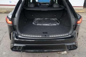 Melns Lexus RX 500h 2025 Viļņa, ar dzinēja tilpumu 2.39 L un nobraukumu 15 tūkst. km par 84900 €, foto 36 vietnē AUTOMOTO.COM.LV