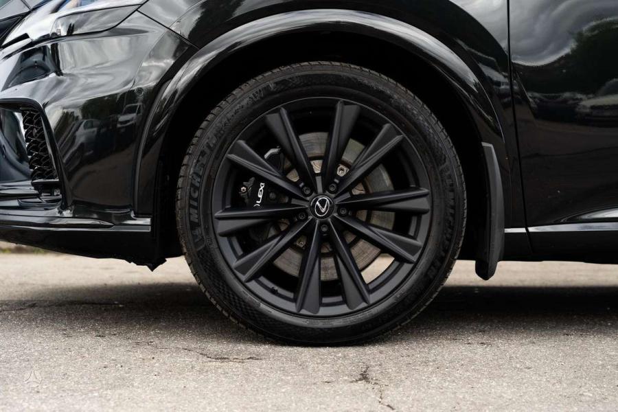 Melns Lexus RX 500h 2025 Viļņa, ar dzinēja tilpumu 2.39 L un nobraukumu 15 tūkst. km par 84900 €, foto 39 vietnē AUTOMOTO.COM.LV