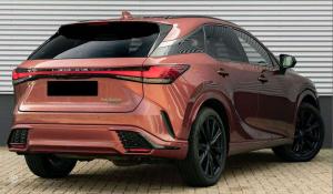 Brown Lexus RX 500h 2023 in Vilnius, with an engine capacity of 2.39 L and mileage of 50 thousand km for 65600 €, photo 3 on AUTOMOTO.COM.LV