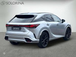 Серый Лексус RX 500h 2023 в Клайпеда, объемом двигателя 2.39 л и пробегом 57 тыс. км за 65000 €, фото 3 на AUTOMOTO.COM.LV