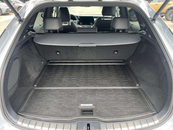 Pelēks Lexus RX 500h 2023 Klaipėda, ar dzinēja tilpumu 2.39 L un nobraukumu 57 tūkst. km par 65000 €, foto 10 vietnē AUTOMOTO.COM.LV