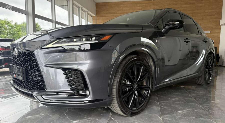 Pelēks Lexus RX 500h 2023 Panevēža, ar dzinēja tilpumu 2.40 L un nobraukumu 87 tūkst. km par 59900 €, foto 11 vietnē AUTOMOTO.COM.LV