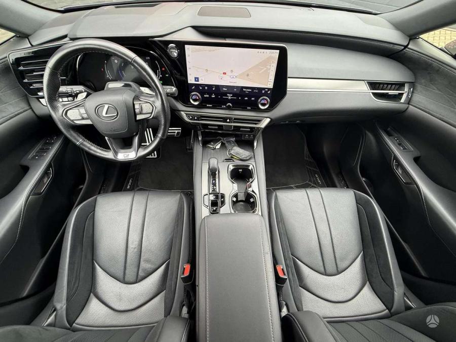 Pelēks Lexus RX 500h 2023 Panevēža, ar dzinēja tilpumu 2.40 L un nobraukumu 87 tūkst. km par 59900 €, foto 15 vietnē AUTOMOTO.COM.LV