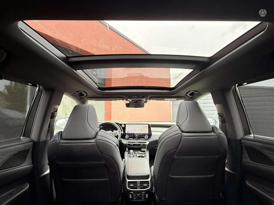 Pelēks Lexus RX 500h 2023 Panevēža, ar dzinēja tilpumu 2.40 L un nobraukumu 87 tūkst. km par 59900 €, foto 29 vietnē AUTOMOTO.COM.LV
