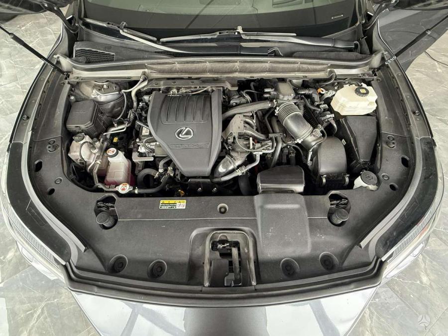 Pelēks Lexus RX 500h 2023 Panevēža, ar dzinēja tilpumu 2.40 L un nobraukumu 87 tūkst. km par 59900 €, foto 39 vietnē AUTOMOTO.COM.LV