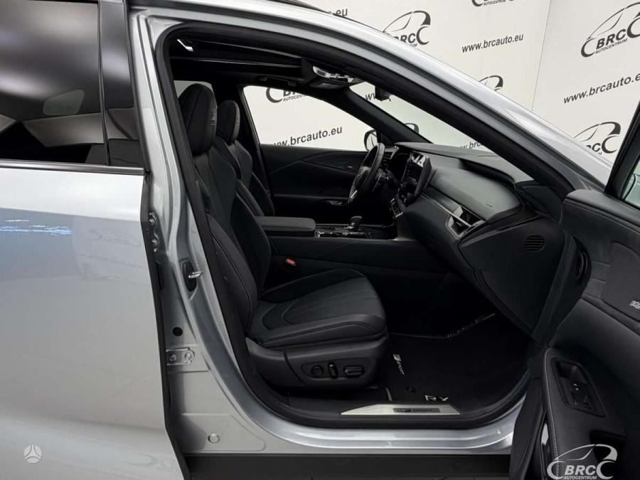 Pelēks Lexus RX 500h 2023 Viļņa, ar dzinēja tilpumu 2.39 L un nobraukumu 17 tūkst. km par 62900 €, foto 6 vietnē AUTOMOTO.COM.LV