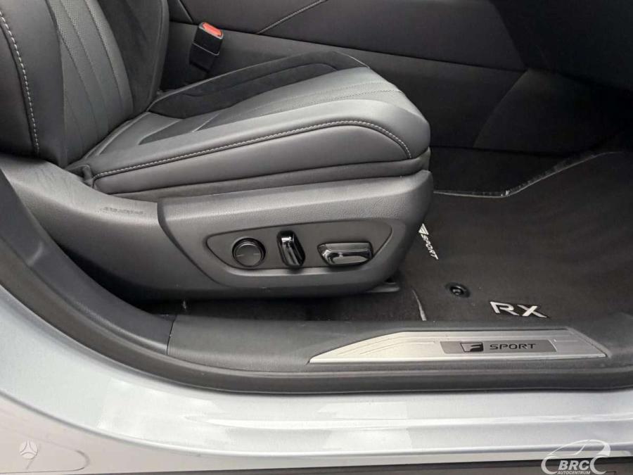 Pelēks Lexus RX 500h 2023 Viļņa, ar dzinēja tilpumu 2.39 L un nobraukumu 17 tūkst. km par 62900 €, foto 8 vietnē AUTOMOTO.COM.LV