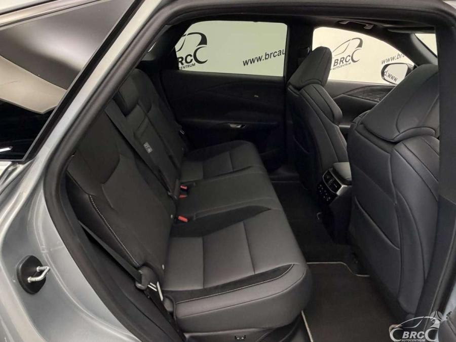 Pelēks Lexus RX 500h 2023 Viļņa, ar dzinēja tilpumu 2.39 L un nobraukumu 17 tūkst. km par 62900 €, foto 16 vietnē AUTOMOTO.COM.LV
