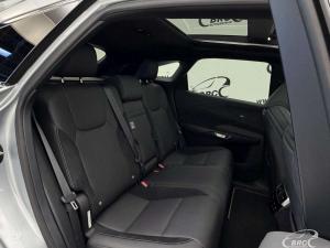 Pelēks Lexus RX 500h 2023 Viļņa, ar dzinēja tilpumu 2.39 L un nobraukumu 17 tūkst. km par 62900 €, foto 17 vietnē AUTOMOTO.COM.LV
