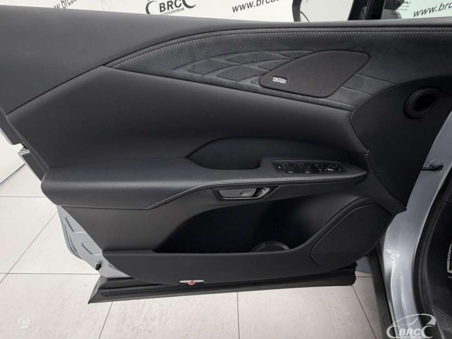 Pelēks Lexus RX 500h 2023 Viļņa, ar dzinēja tilpumu 2.39 L un nobraukumu 17 tūkst. km par 62900 €, foto 26 vietnē AUTOMOTO.COM.LV