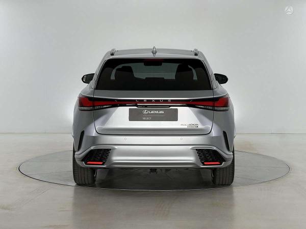 Pelēks Lexus RX 500h 2024 Viļņa, ar dzinēja tilpumu 2.39 L un nobraukumu 125 tūkst. km par 61900 €, foto 4 vietnē AUTOMOTO.COM.LV