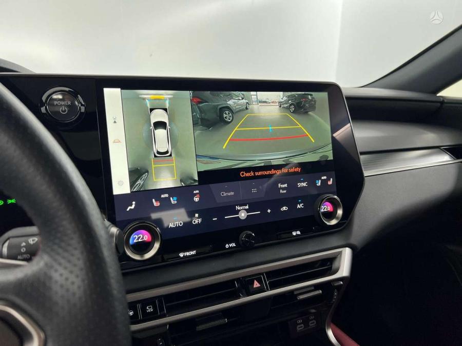 Pelēks Lexus RX 500h 2024 Viļņa, ar dzinēja tilpumu 2.39 L un nobraukumu 125 tūkst. km par 61900 €, foto 23 vietnē AUTOMOTO.COM.LV
