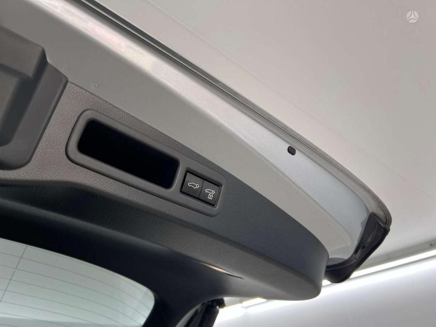 Pelēks Lexus RX 500h 2024 Viļņa, ar dzinēja tilpumu 2.39 L un nobraukumu 125 tūkst. km par 61900 €, foto 31 vietnē AUTOMOTO.COM.LV