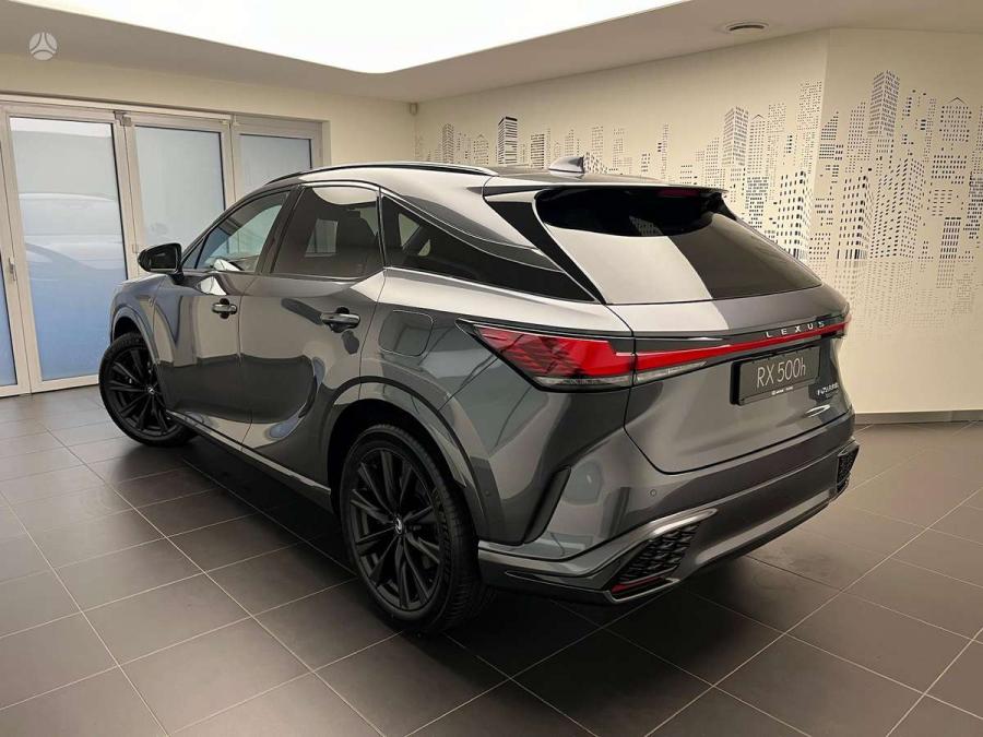 Pelēks Lexus RX 500h 2026 Kauņa, ar dzinēja tilpumu 2.39 L un nobraukumu 10 tūkst. km par 88000 €, foto 3 vietnē AUTOMOTO.COM.LV