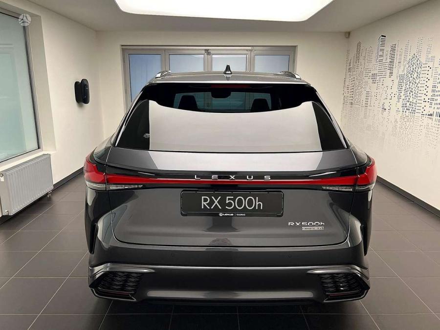 Pelēks Lexus RX 500h 2026 Kauņa, ar dzinēja tilpumu 2.39 L un nobraukumu 10 tūkst. km par 88000 €, foto 5 vietnē AUTOMOTO.COM.LV