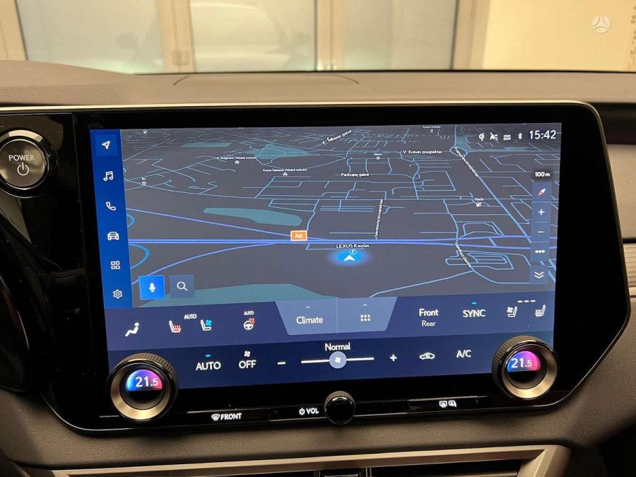 Pelēks Lexus RX 500h 2026 Kauņa, ar dzinēja tilpumu 2.39 L un nobraukumu 10 tūkst. km par 88000 €, foto 18 vietnē AUTOMOTO.COM.LV