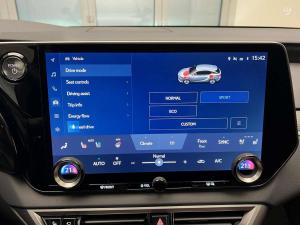 Pelēks Lexus RX 500h 2026 Kauņa, ar dzinēja tilpumu 2.39 L un nobraukumu 10 tūkst. km par 88000 €, foto 20 vietnē AUTOMOTO.COM.LV