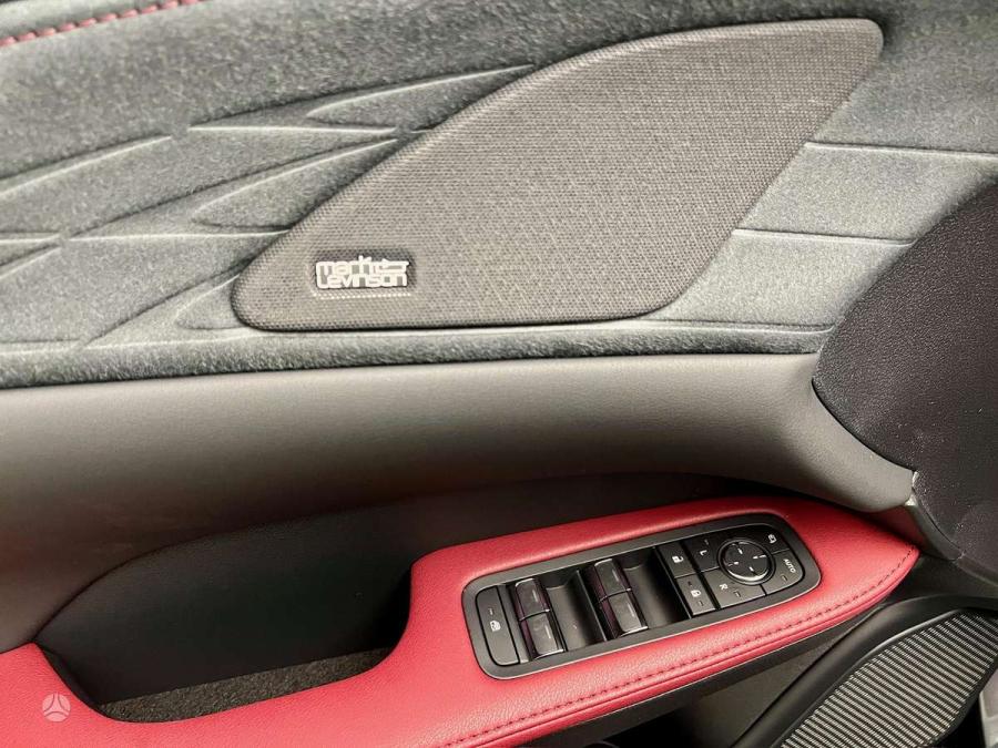 Pelēks Lexus RX 500h 2026 Kauņa, ar dzinēja tilpumu 2.39 L un nobraukumu 10 tūkst. km par 88000 €, foto 29 vietnē AUTOMOTO.COM.LV