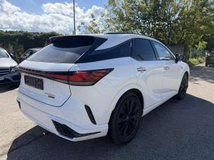 Balts Lexus RX 500h 2023 Viļņa, ar dzinēja tilpumu 0.00 L un nobraukumu 114 tūkst. km par 49900 €, foto 5 vietnē AUTOMOTO.COM.LV