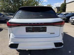 Balts Lexus RX 500h 2023 Viļņa, ar dzinēja tilpumu 0.00 L un nobraukumu 114 tūkst. km par 49900 €, foto 6 vietnē AUTOMOTO.COM.LV
