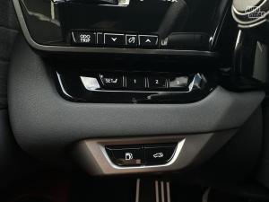 Белый Лексус RX 500h 2023 в Авиженяй, объемом двигателя 2.40 л и пробегом 38 тыс. км за 69750 €, фото 25 на AUTOMOTO.COM.LV