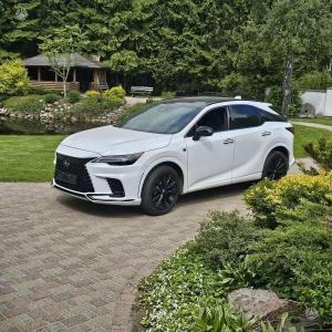 Balts Lexus RX 500h 2023 Viļņa, ar dzinēja tilpumu 2.50 L un nobraukumu 7 tūkst. km par 60600 €, foto 7 vietnē AUTOMOTO.COM.LV