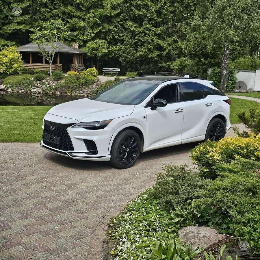 Balts Lexus RX 500h 2023 Viļņa, ar dzinēja tilpumu 2.50 L un nobraukumu 7 tūkst. km par 60600 €, foto 7 vietnē AUTOMOTO.COM.LV