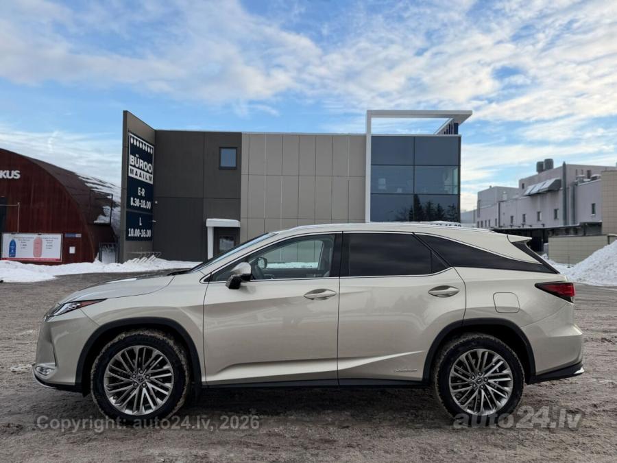 Beige Lexus RX 2019 in Tallinn, with an engine capacity of 3.50 L and mileage of 88 thousand km for 45900 €, photo 4 on AUTOMOTO.COM.LV