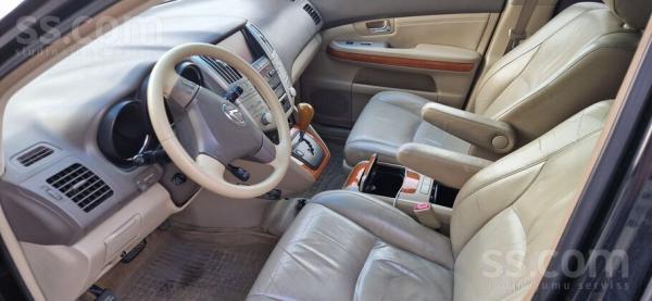 Melns Lexus RX 2004 Rīga, ar dzinēja tilpumu 3.30 L un nobraukumu 168 tūkst. km par 1600 €, foto 2 vietnē AUTOMOTO.COM.LV