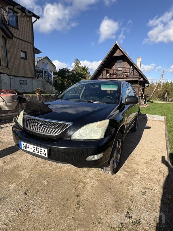 Black Lexus RX 2004 in Rezekne, with an engine capacity of 3.00 L and mileage of 342 thousand km for 3200 €, photo 3 on AUTOMOTO.COM.LV