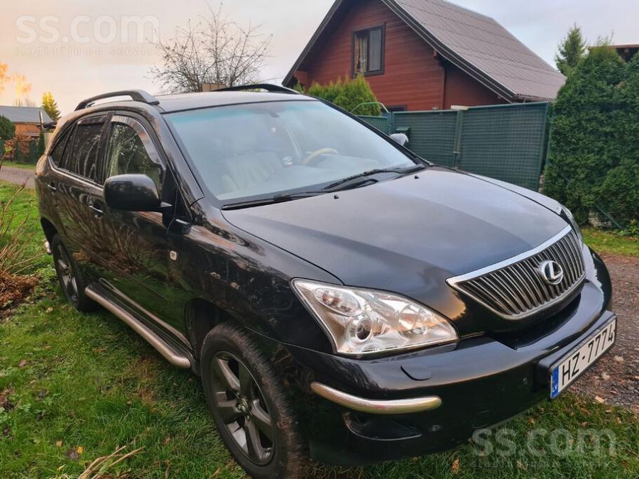 Black Lexus RX 2005 in Riga, with an engine capacity of 3.00 L and mileage of 310 thousand km for 3900 €, photo 2 on AUTOMOTO.COM.LV