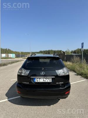 Melns Lexus RX 2005 Daugavpils, ar dzinēja tilpumu 3.00 L un nobraukumu 249 tūkst. km par 4400 €, foto 3 vietnē AUTOMOTO.COM.LV