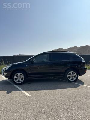 Melns Lexus RX 2005 Daugavpils, ar dzinēja tilpumu 3.00 L un nobraukumu 249 tūkst. km par 4400 €, foto 4 vietnē AUTOMOTO.COM.LV