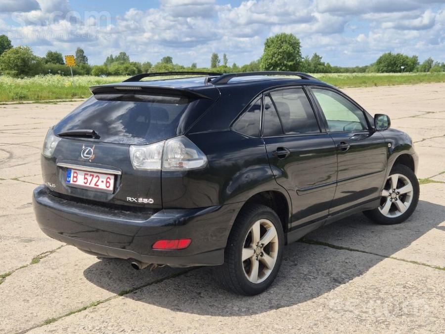 Black Lexus RX 2006 in Riga, with an engine capacity of 3.50 L and mileage of 206 thousand km for 7800 €, photo 3 on AUTOMOTO.COM.LV