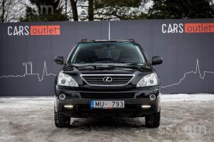 Black Lexus RX 2006 in Riga, with an engine capacity of 3.30 L and mileage of 204 thousand km for 6490 €, photo 3 on AUTOMOTO.COM.LV