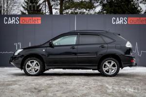 Black Lexus RX 2006 in Riga, with an engine capacity of 3.30 L and mileage of 204 thousand km for 6490 €, photo 6 on AUTOMOTO.COM.LV