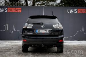 Black Lexus RX 2006 in Riga, with an engine capacity of 3.30 L and mileage of 204 thousand km for 6490 €, photo 9 on AUTOMOTO.COM.LV