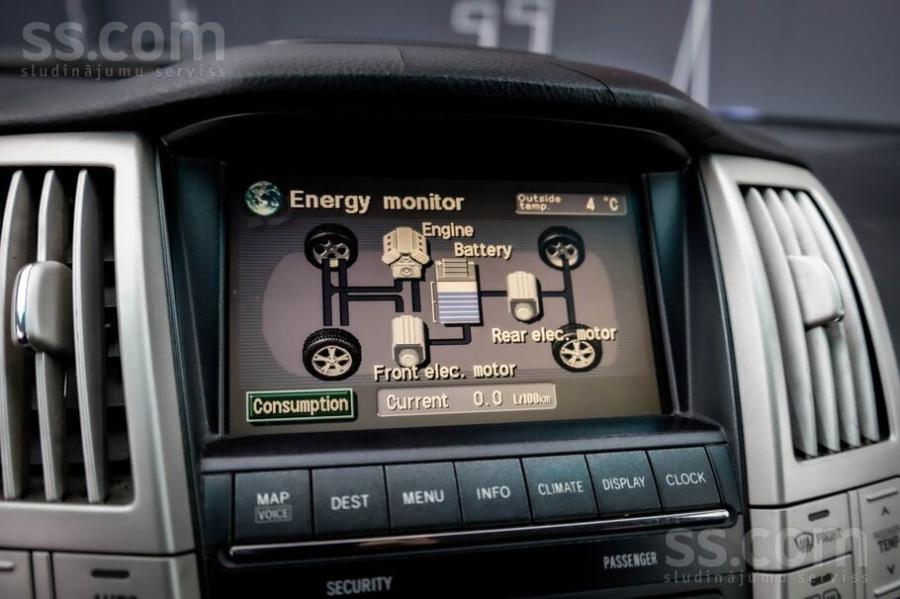 Black Lexus RX 2006 in Riga, with an engine capacity of 3.30 L and mileage of 204 thousand km for 6490 €, photo 20 on AUTOMOTO.COM.LV